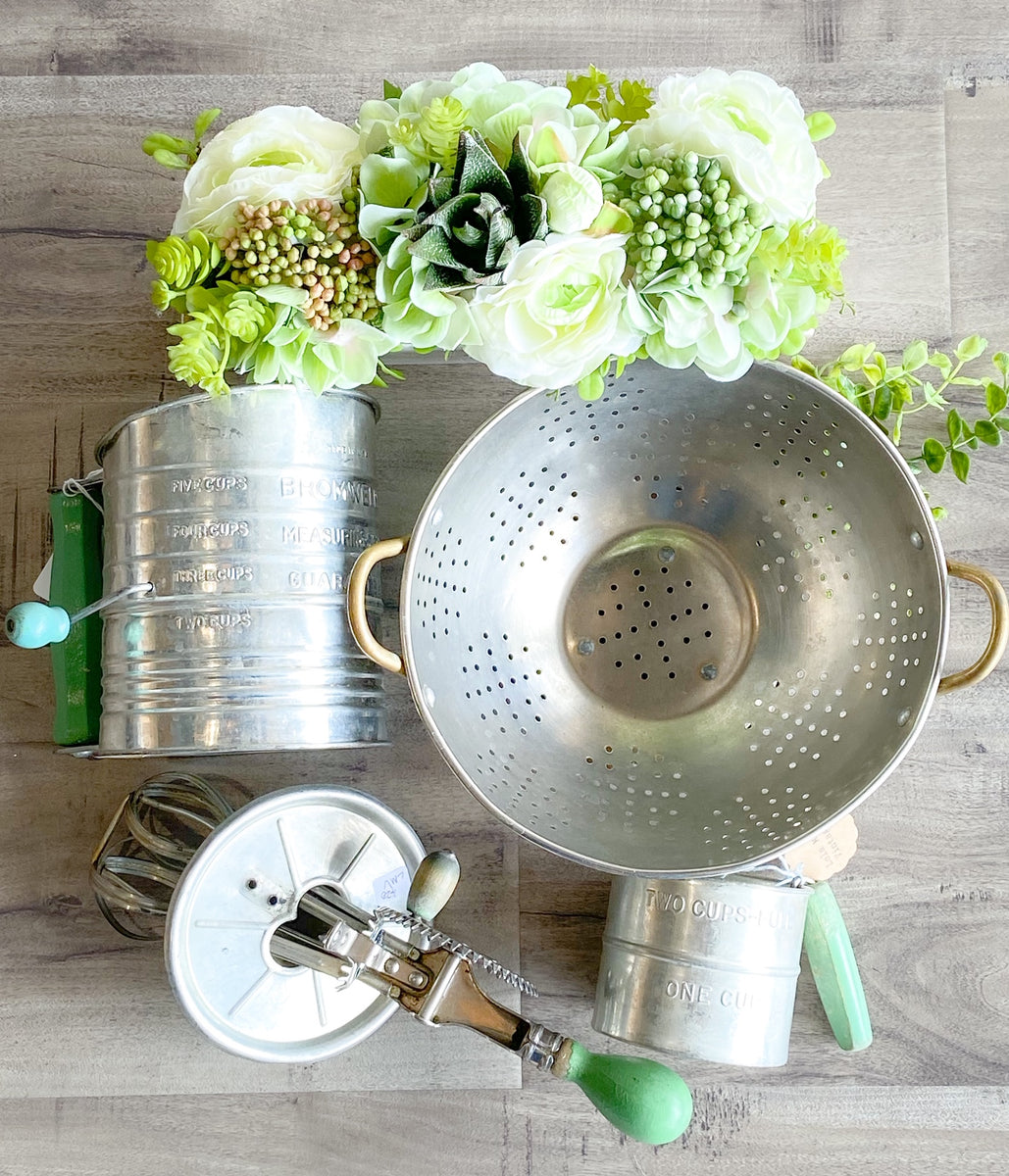 In the Kitchen – Salt Washed Co